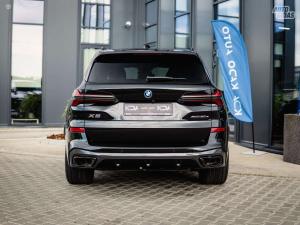 Melns BMW X5 2023 Marijampole, ar dzinēja tilpumu 3.00 L un nobraukumu 165 tūkst. km par 62950 €, foto 15 vietnē AUTOMOTO.COM.LV
