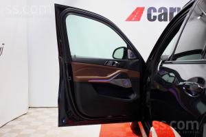 Melns BMW X5 2023 Rīga, ar dzinēja tilpumu 4.40 L un nobraukumu 41 tūkst. km par 64000 €, foto 8 vietnē AUTOMOTO.COM.LV