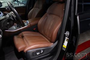 Melns BMW X5 2023 Rīga, ar dzinēja tilpumu 4.40 L un nobraukumu 41 tūkst. km par 64000 €, foto 11 vietnē AUTOMOTO.COM.LV