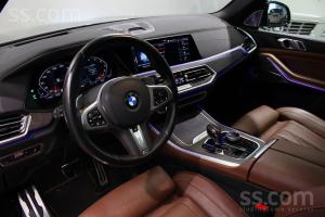 Melns BMW X5 2023 Rīga, ar dzinēja tilpumu 4.40 L un nobraukumu 41 tūkst. km par 64000 €, foto 12 vietnē AUTOMOTO.COM.LV