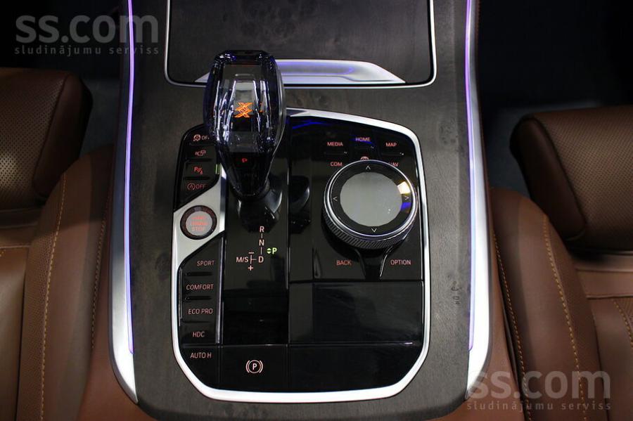 Melns BMW X5 2023 Rīga, ar dzinēja tilpumu 4.40 L un nobraukumu 41 tūkst. km par 64000 €, foto 24 vietnē AUTOMOTO.COM.LV