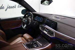 Melns BMW X5 2023 Rīga, ar dzinēja tilpumu 4.40 L un nobraukumu 41 tūkst. km par 64000 €, foto 25 vietnē AUTOMOTO.COM.LV