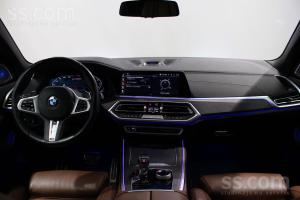 Melns BMW X5 2023 Rīga, ar dzinēja tilpumu 4.40 L un nobraukumu 41 tūkst. km par 64000 €, foto 32 vietnē AUTOMOTO.COM.LV