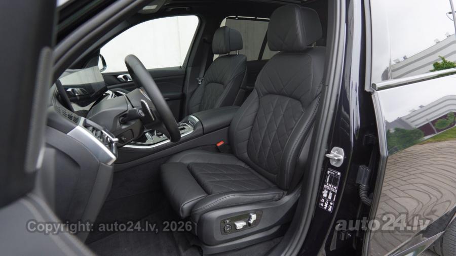 Melns BMW X5 2023 Tallina, ar dzinēja tilpumu 3.00 L un nobraukumu 89 tūkst. km par 74000 €, foto 8 vietnē AUTOMOTO.COM.LV