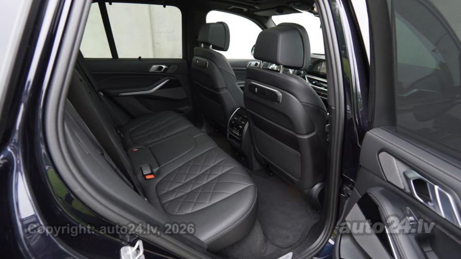 Melns BMW X5 2023 Tallina, ar dzinēja tilpumu 3.00 L un nobraukumu 89 tūkst. km par 74000 €, foto 9 vietnē AUTOMOTO.COM.LV