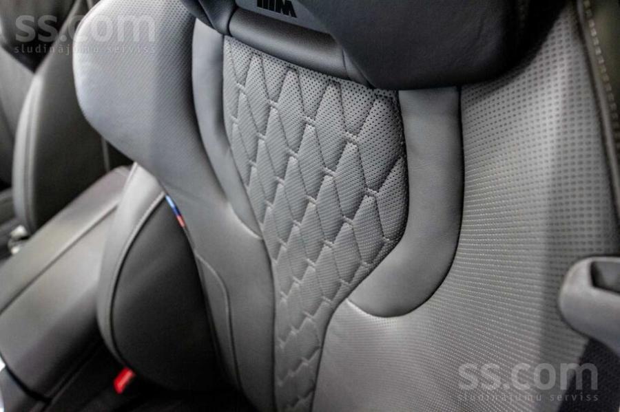 Black BMW X5 2023 in Tukums, with an engine capacity of 3.00 L and mileage of 0 thousand km for 61777 €, photo 7 on AUTOMOTO.COM.LV