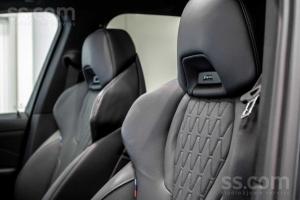 Black BMW X5 2023 in Tukums, with an engine capacity of 3.00 L and mileage of 0 thousand km for 61777 €, photo 8 on AUTOMOTO.COM.LV