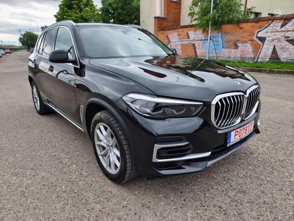 Melns BMW X5 2023 Šauļi, ar dzinēja tilpumu 3.00 L un nobraukumu 62 tūkst. km par 58500 €, foto 3 vietnē AUTOMOTO.COM.LV
