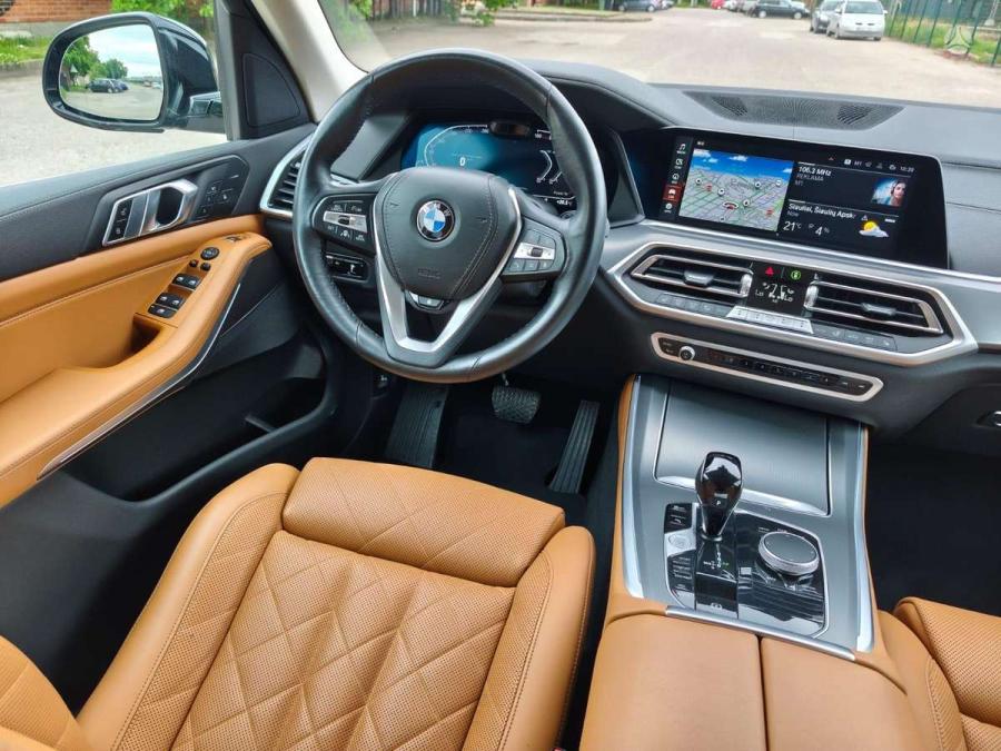 Black BMW X5 2023 in Siauliai, with an engine capacity of 3.00 L and mileage of 62 thousand km for 58500 €, photo 11 on AUTOMOTO.COM.LV