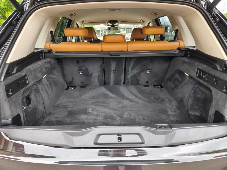 Black BMW X5 2023 in Siauliai, with an engine capacity of 3.00 L and mileage of 62 thousand km for 58500 €, photo 18 on AUTOMOTO.COM.LV