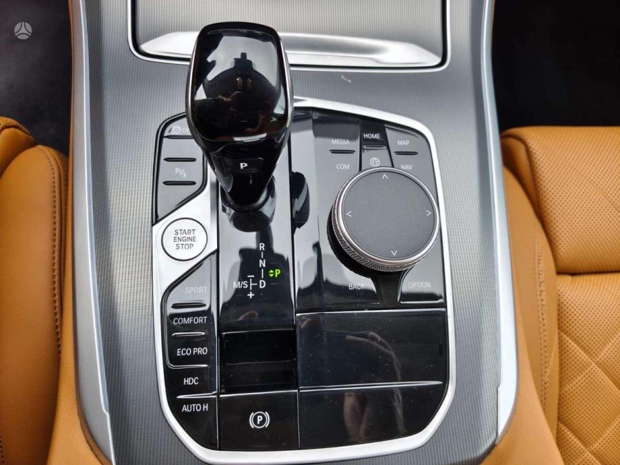 Black BMW X5 2023 in Siauliai, with an engine capacity of 3.00 L and mileage of 62 thousand km for 58500 €, photo 21 on AUTOMOTO.COM.LV