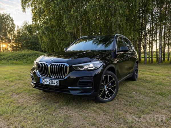 Melns BMW X5 2023 Rēzekne, ar dzinēja tilpumu 3.00 L un nobraukumu 68 tūkst. km par 49999 €, foto 3 vietnē AUTOMOTO.COM.LV