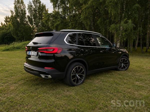 Melns BMW X5 2023 Rēzekne, ar dzinēja tilpumu 3.00 L un nobraukumu 68 tūkst. km par 49999 €, foto 6 vietnē AUTOMOTO.COM.LV