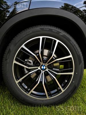 Melns BMW X5 2023 Rēzekne, ar dzinēja tilpumu 3.00 L un nobraukumu 68 tūkst. km par 49999 €, foto 12 vietnē AUTOMOTO.COM.LV