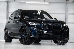 Melns BMW X5 2023 Rīga, ar dzinēja tilpumu 3.00 L un nobraukumu 55 tūkst. km par 85000 €, foto 3 vietnē AUTOMOTO.COM.LV