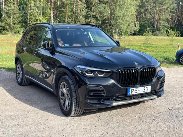 Melns BMW X5 2023 Rīga, ar dzinēja tilpumu 3.00 L un nobraukumu 78 tūkst. km par 45000 €, foto 1 vietnē AUTOMOTO.COM.LV