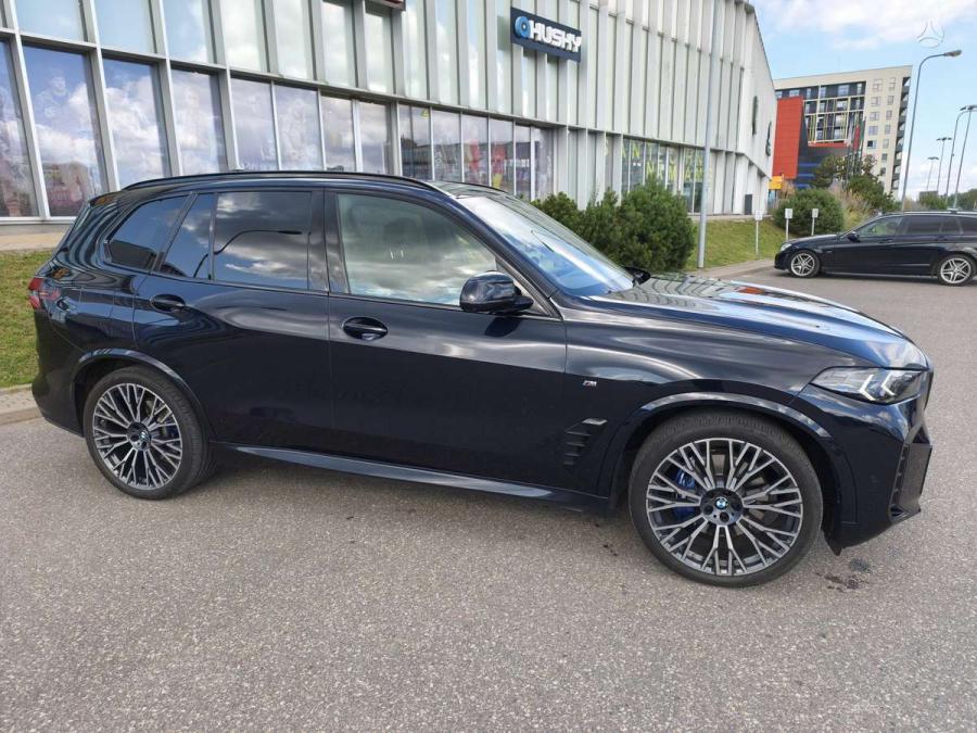Melns BMW X5 2023 Viļņa, ar dzinēja tilpumu 2.99 L un nobraukumu 110 tūkst. km par 69990 €, foto 6 vietnē AUTOMOTO.COM.LV