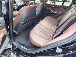 Melns BMW X5 2023 Viļņa, ar dzinēja tilpumu 2.99 L un nobraukumu 110 tūkst. km par 69990 €, foto 12 vietnē AUTOMOTO.COM.LV