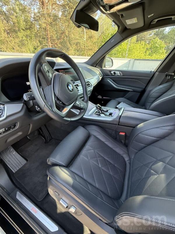 Melns BMW X5 2023 Rīga, ar dzinēja tilpumu 3.00 L un nobraukumu 56 tūkst. km par 54900 €, foto 10 vietnē AUTOMOTO.COM.LV