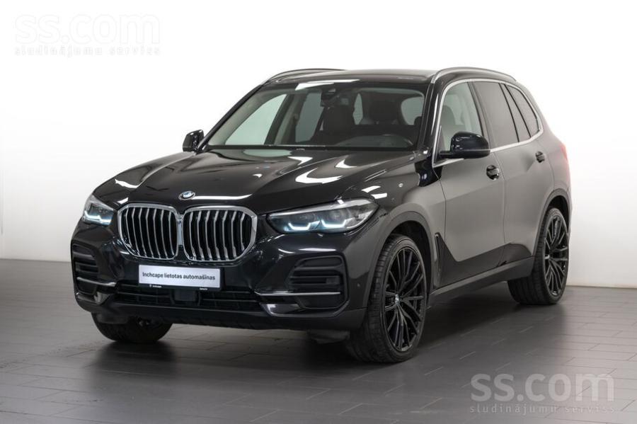 Melns BMW X5 2023 Rīga, ar dzinēja tilpumu 3.00 L un nobraukumu 103 tūkst. km par 41500 €, foto 1 vietnē AUTOMOTO.COM.LV