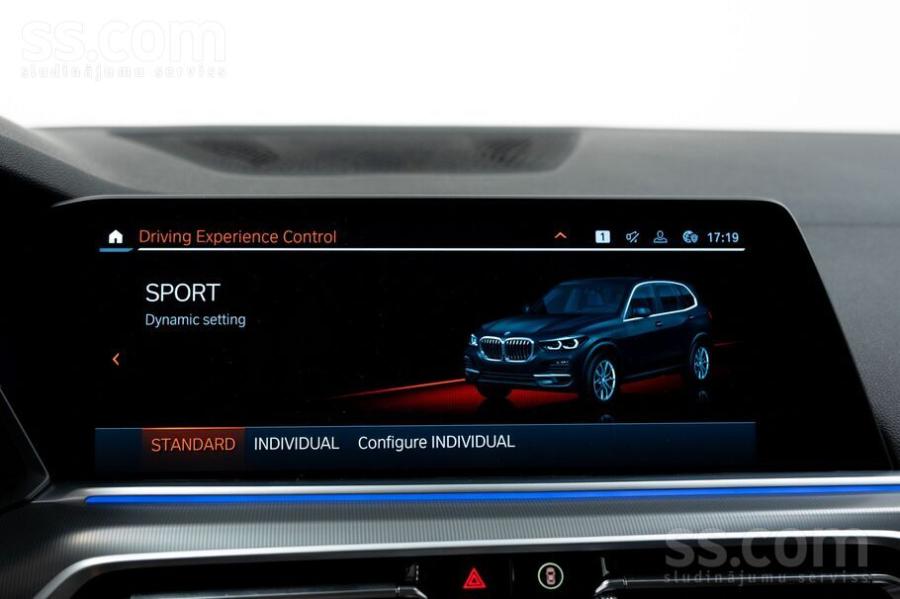 Melns BMW X5 2023 Rīga, ar dzinēja tilpumu 3.00 L un nobraukumu 103 tūkst. km par 41500 €, foto 24 vietnē AUTOMOTO.COM.LV