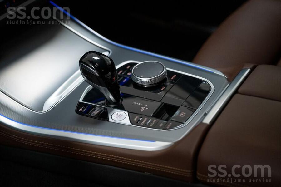 Melns BMW X5 2023 Rīga, ar dzinēja tilpumu 3.00 L un nobraukumu 103 tūkst. km par 41500 €, foto 31 vietnē AUTOMOTO.COM.LV