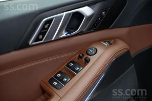 Melns BMW X5 2023 Rīga, ar dzinēja tilpumu 3.00 L un nobraukumu 103 tūkst. km par 41500 €, foto 32 vietnē AUTOMOTO.COM.LV
