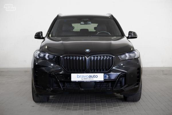 BMW X5 2023 Viļņa vietnē Melns BMW X5 2023 Viļņa, ar dzinēja tilpumu 3.00 L un nobraukumu 43 tūkst. km par 69991 €, foto 3 vietnē AUTOMOTO.COM.LV
