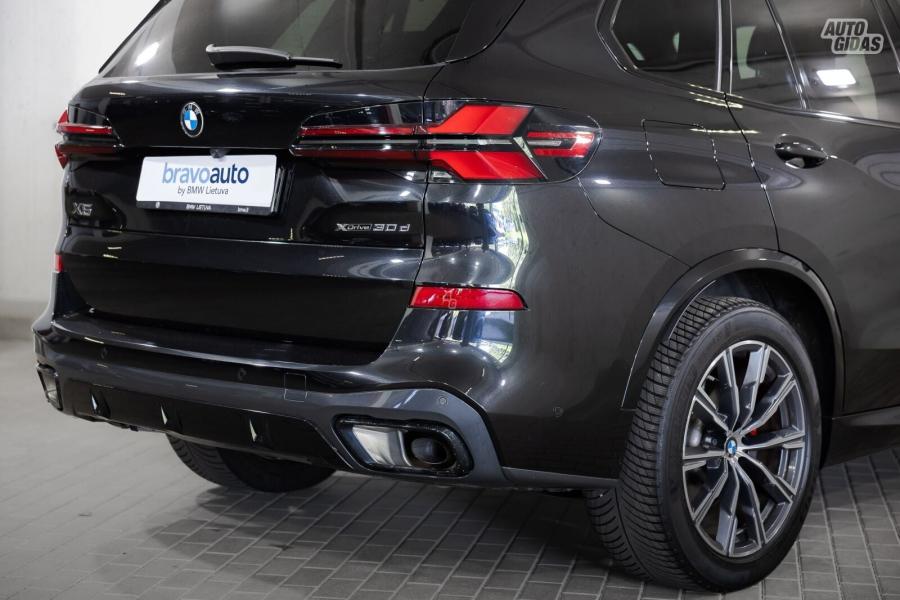 Melns BMW X5 2023 Viļņa, ar dzinēja tilpumu 3.00 L un nobraukumu 43 tūkst. km par 69991 €, foto 12 vietnē AUTOMOTO.COM.LV