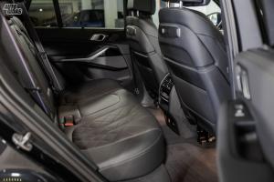 Melns BMW X5 2023 Viļņa, ar dzinēja tilpumu 3.00 L un nobraukumu 43 tūkst. km par 69991 €, foto 22 vietnē AUTOMOTO.COM.LV