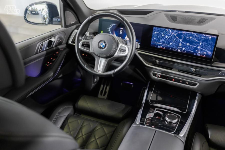 Melns BMW X5 2023 Viļņa, ar dzinēja tilpumu 3.00 L un nobraukumu 43 tūkst. km par 69991 €, foto 27 vietnē AUTOMOTO.COM.LV