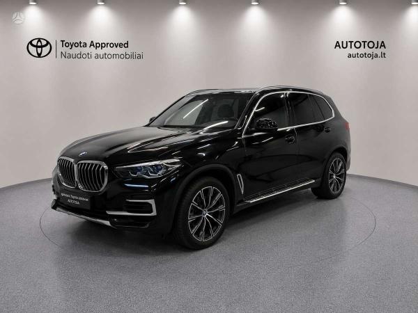 BMW X5 2023 in Kaunas on AUTOMOTO.COM.LV Black BMW X5 2023 in Kaunas, with an engine capacity of 3.00 L and mileage of 90 thousand km for 51900 €, photo 1 on AUTOMOTO.COM.LV