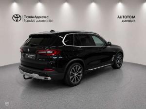 Melns BMW X5 2023 Kauņa, ar dzinēja tilpumu 3.00 L un nobraukumu 90 tūkst. km par 51900 €, foto 3 vietnē AUTOMOTO.COM.LV