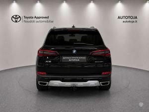 Melns BMW X5 2023 Kauņa, ar dzinēja tilpumu 3.00 L un nobraukumu 90 tūkst. km par 51900 €, foto 5 vietnē AUTOMOTO.COM.LV