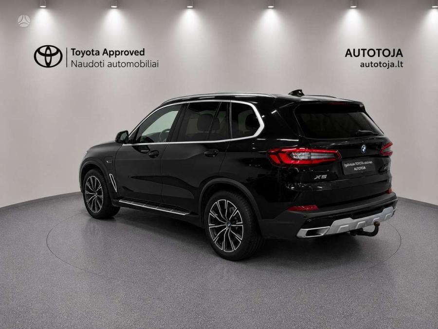 Melns BMW X5 2023 Kauņa, ar dzinēja tilpumu 3.00 L un nobraukumu 90 tūkst. km par 51900 €, foto 18 vietnē AUTOMOTO.COM.LV
