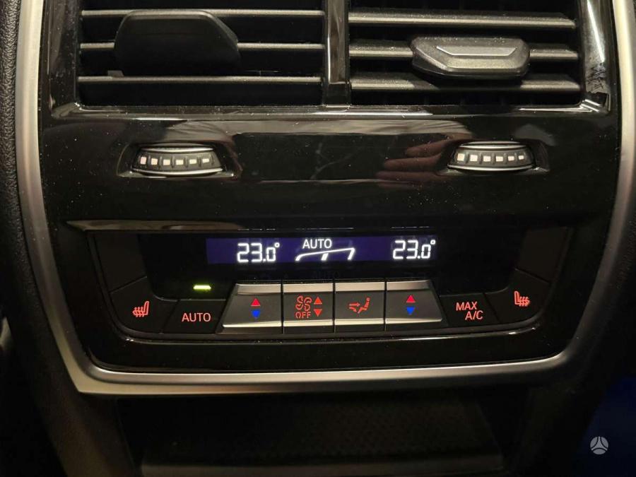 Melns BMW X5 2023 Kauņa, ar dzinēja tilpumu 3.00 L un nobraukumu 90 tūkst. km par 51900 €, foto 36 vietnē AUTOMOTO.COM.LV