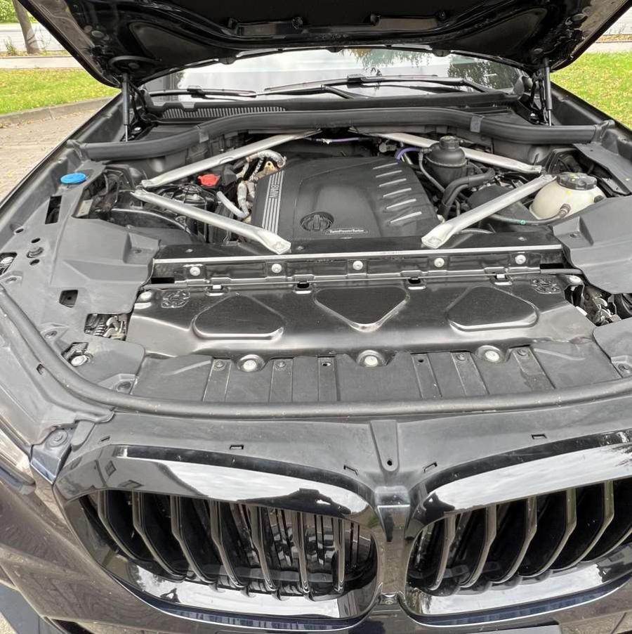 Black BMW X5 2023 in Vilnius, with an engine capacity of 2.99 L and mileage of 58 thousand km for 57900 €, photo 15 on AUTOMOTO.COM.LV