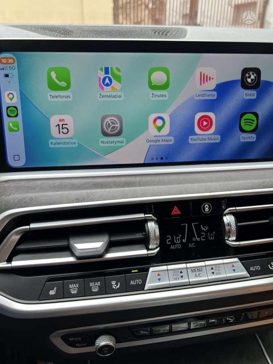 Black BMW X5 2023 in Vilnius, with an engine capacity of 2.99 L and mileage of 58 thousand km for 57900 €, photo 19 on AUTOMOTO.COM.LV