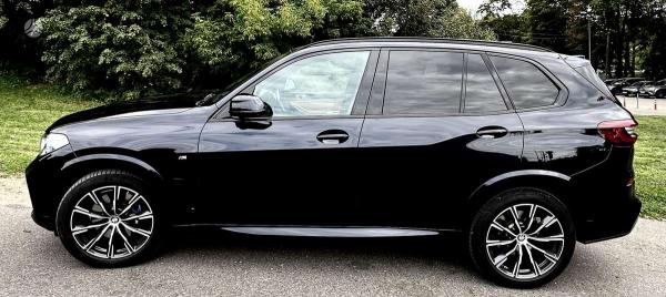 БМВ Х5 2023 в Вильнюс на AUTOMOTO.COM.LV Черный БМВ Х5 2023 в Вильнюс, объемом двигателя 2.99 л и пробегом 58 тыс. км за 57900 €, фото 1 на AUTOMOTO.COM.LV