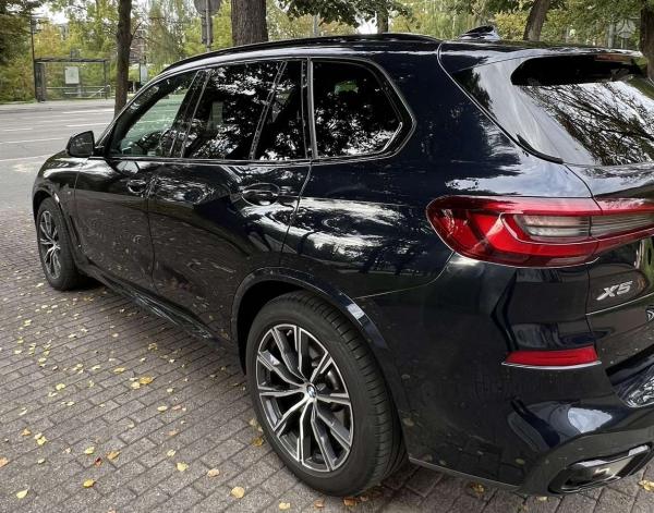 БМВ Х5 2023 в Вильнюс на AUTOMOTO.COM.LV Черный БМВ Х5 2023 в Вильнюс, объемом двигателя 2.99 л и пробегом 58 тыс. км за 57900 €, фото 8 на AUTOMOTO.COM.LV