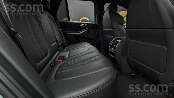 БМВ Х5 2023 в Тукумс на AUTOMOTO.COM.LV Черный БМВ Х5 2023 в Тукумс, объемом двигателя 3.00 л и пробегом 70 тыс. км за 69990 €, фото 8 на AUTOMOTO.COM.LV