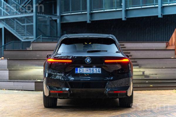 Melns BMW X5 2023 Rīga, ar dzinēja tilpumu 3.00 L un nobraukumu 62 tūkst. km par 57500 €, foto 11 vietnē AUTOMOTO.COM.LV
