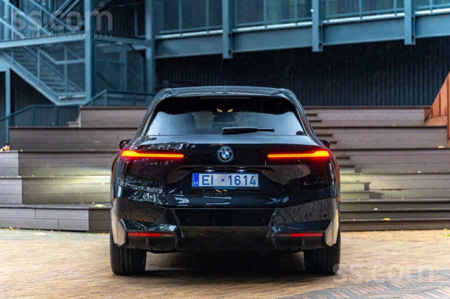 Melns BMW X5 2023 Rīga, ar dzinēja tilpumu 3.00 L un nobraukumu 62 tūkst. km par 57500 €, foto 11 vietnē AUTOMOTO.COM.LV