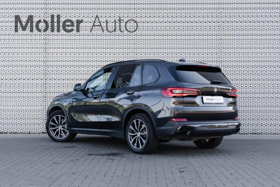Melns BMW X5 2023 Mārupe, ar dzinēja tilpumu 3.00 L un nobraukumu 136 tūkst. km par 37900 €, foto 4 vietnē AUTOMOTO.COM.LV
