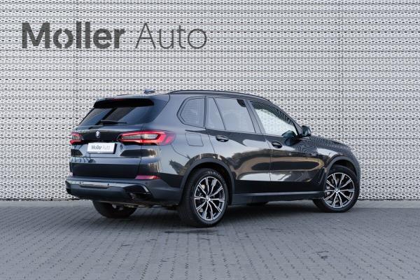 Melns BMW X5 2023 Mārupe, ar dzinēja tilpumu 3.00 L un nobraukumu 136 tūkst. km par 37900 €, foto 5 vietnē AUTOMOTO.COM.LV
