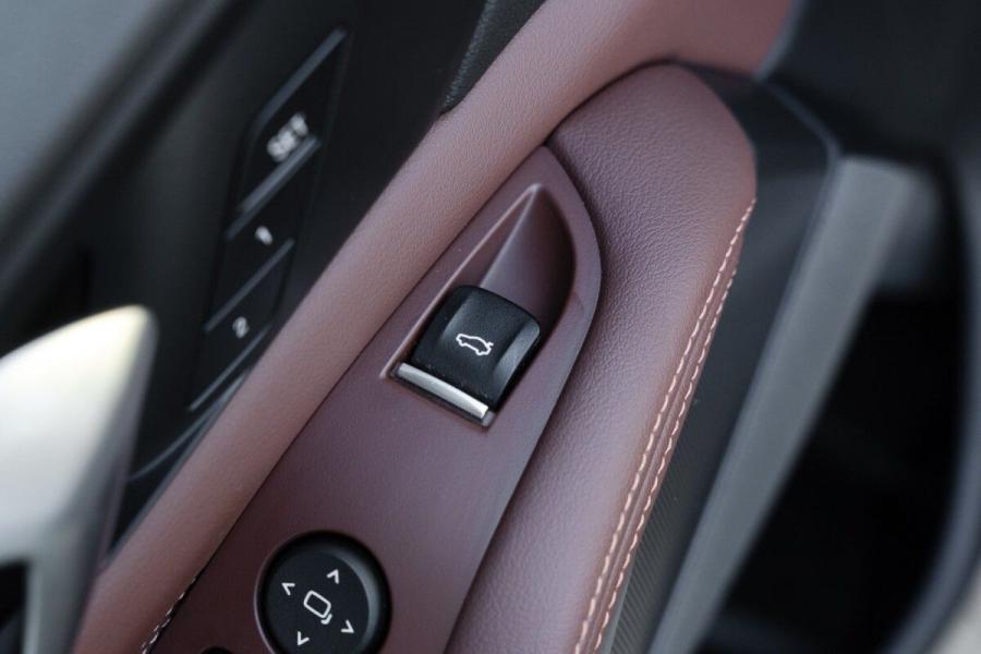 Melns BMW X5 2023 Mārupe, ar dzinēja tilpumu 3.00 L un nobraukumu 136 tūkst. km par 37900 €, foto 10 vietnē AUTOMOTO.COM.LV