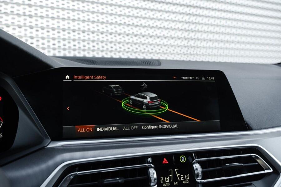 Melns BMW X5 2023 Mārupe, ar dzinēja tilpumu 3.00 L un nobraukumu 136 tūkst. km par 37900 €, foto 16 vietnē AUTOMOTO.COM.LV