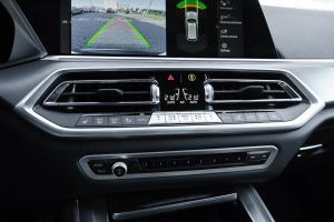 Melns BMW X5 2023 Mārupe, ar dzinēja tilpumu 3.00 L un nobraukumu 136 tūkst. km par 37900 €, foto 20 vietnē AUTOMOTO.COM.LV