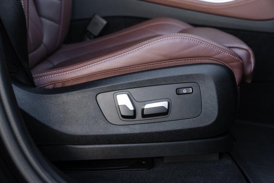Melns BMW X5 2023 Mārupe, ar dzinēja tilpumu 3.00 L un nobraukumu 136 tūkst. km par 37900 €, foto 25 vietnē AUTOMOTO.COM.LV