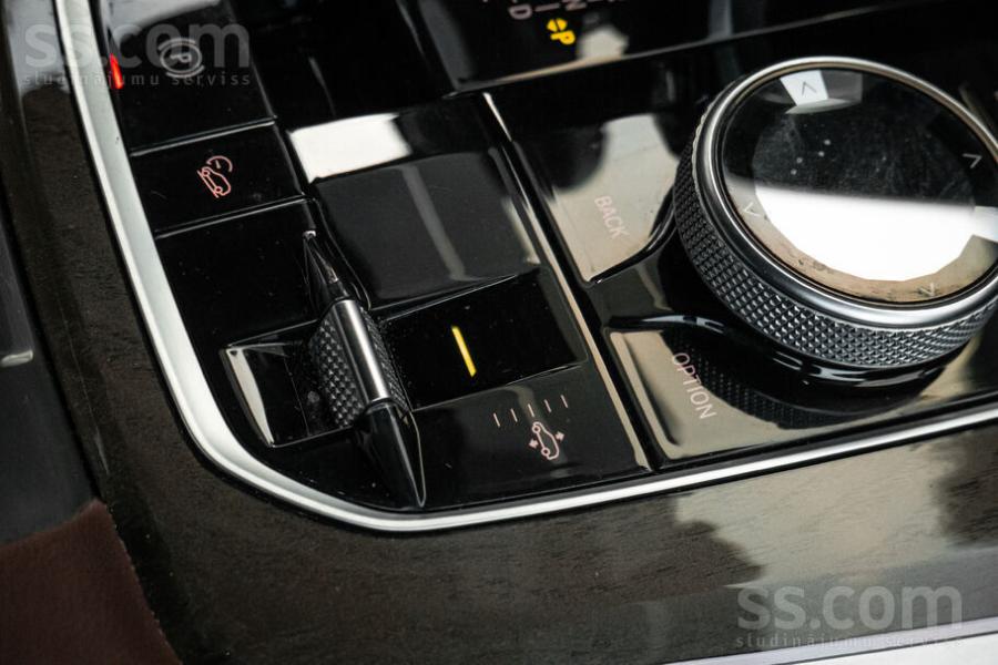 Melns BMW X5 2023 Daugavpils, ar dzinēja tilpumu 3.00 L un nobraukumu 89 tūkst. km par 58800 €, foto 12 vietnē AUTOMOTO.COM.LV